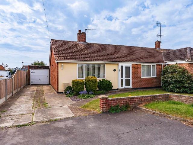 2 bedroom semi detached bungalow for sale