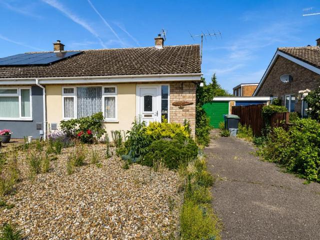2 bedroom semi detached bungalow for sale