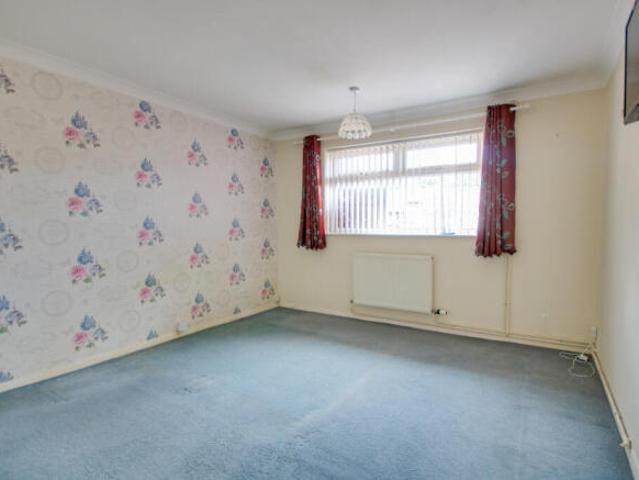 2 bedroom semi detached bungalow for sale in Townhill Park! No Forward Chain! Extended! Garage!,SO18