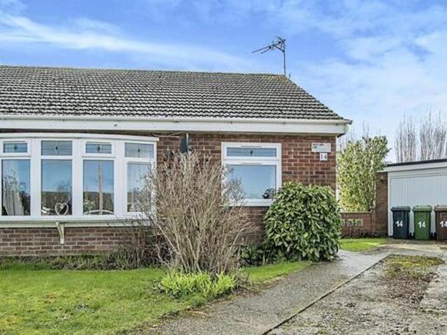 2 Bedroom Semi detached Bungalow For Sale In Tunstead