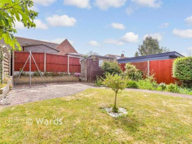 2 bedroom semi detached bungalow for sale in Vine Close, Ramsgate, Kent, CT11