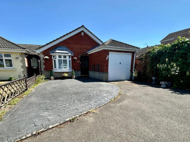 2 bedroom semi detached bungalow for sale in Wardlow Close, Wolverhampton, WV4