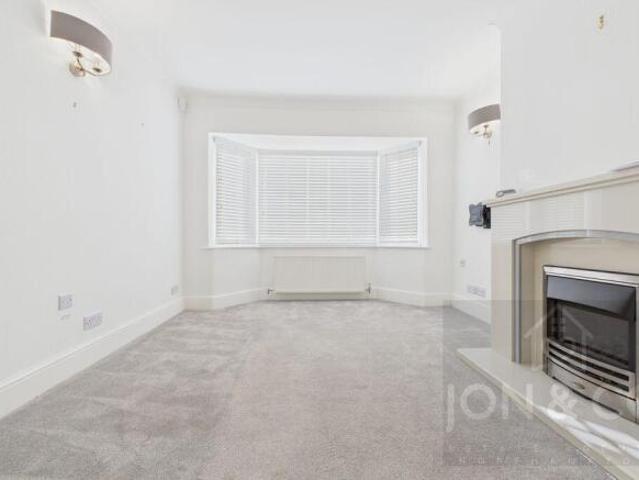2 bedroom semi detached bungalow for sale in Wentworth Way | Links View | NN2