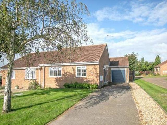 2 Bedroom Semi detached Bungalow For Sale In Weeley, Clacton on sea