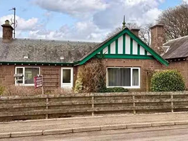 2 Bedroom Semi detached Bungalow For Sale In Westmount Cottage.