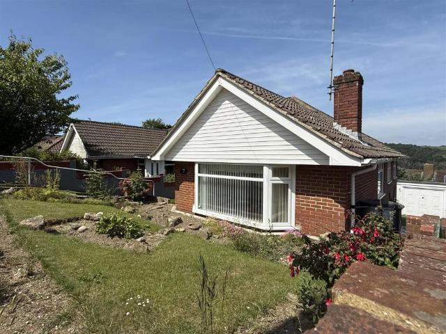 2 bedroom semi detached bungalow for sale in Wheatfield Way, Brighton, East Sussex, BN2
