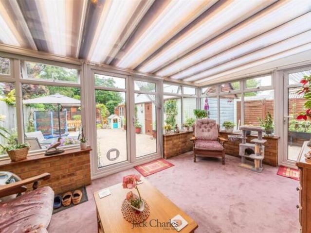 2 bedroom semi detached bungalow for sale in Winifred Road, Bearsted, Maidstone, ME15