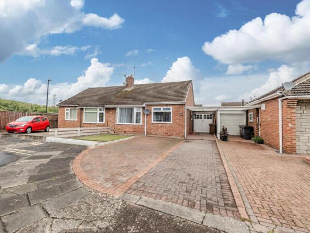 2 bedroom semi detached bungalow for sale in Worcester Way, Wideopen, Newcastle Upon Tyne, NE13