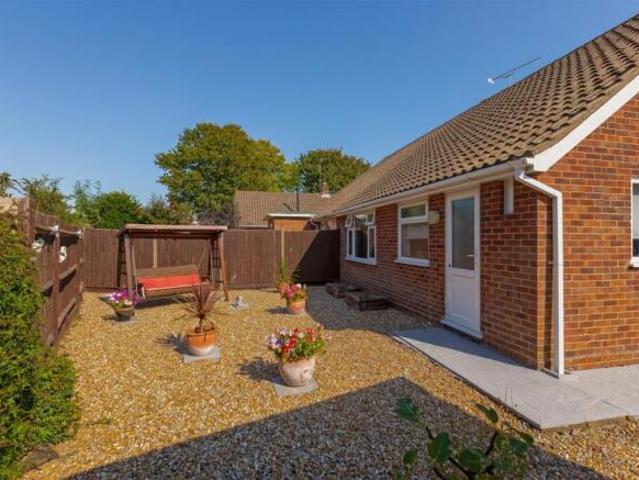 2 bedroom semi detached bungalow for sale in Ainsdale Close, Worthing, BN13