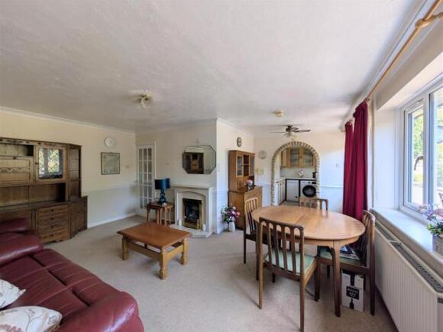 2 bedroom semi detached bungalow for sale in Arundel Close, Tuffley, Gloucester, GL4