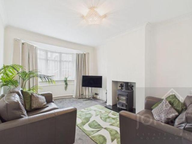 2 bedroom semi detached bungalow for sale in Bouverie Road | Hardingstone | NN4
