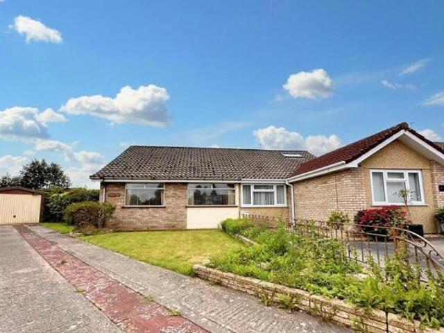 2 Bedroom Semi detached Bungalow For Sale In Bristol