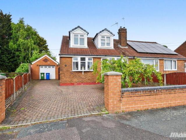 2 bedroom semi detached bungalow for sale in Burgess Avenue, Warrington, WA4