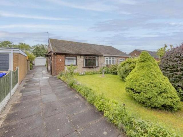 2 bedroom semi detached bungalow for sale in Byatts Grove, Stoke On Trent, ST3