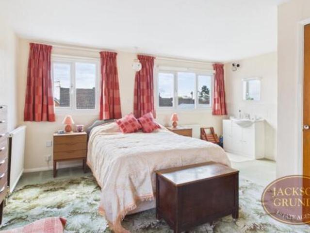 2 bedroom semi detached bungalow for sale in Coppice Drive, Parklands, NN3 6NQ, NN3