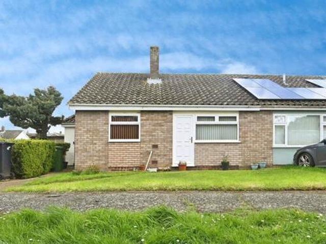 2 Bedroom Semi detached Bungalow For Sale In Dickleburgh