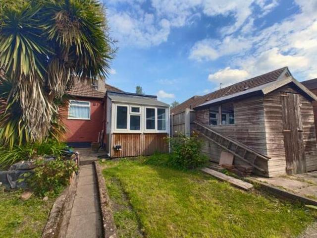 2 bedroom semi detached bungalow for sale in Dock Meadow Drive, Wolverhampton, WV4