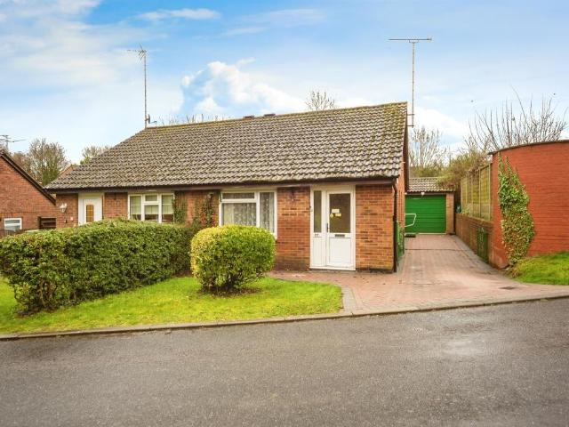 2 bedroom semi detached bungalow for sale in Foxden Drive, Downswood, Maidstone, ME15