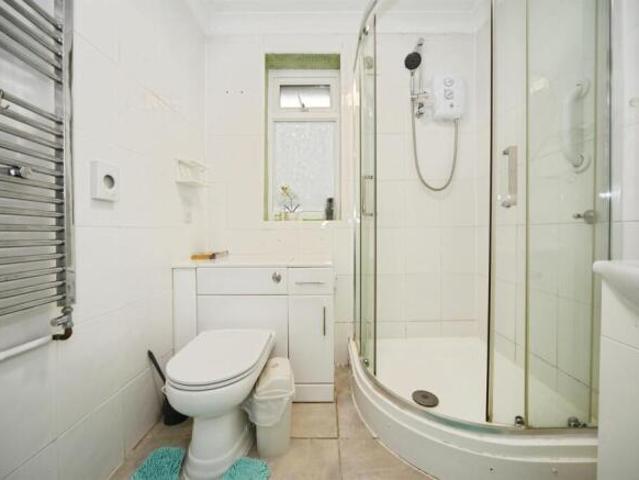 2 bedroom semi detached bungalow for sale in Green Lane, Luton, LU2