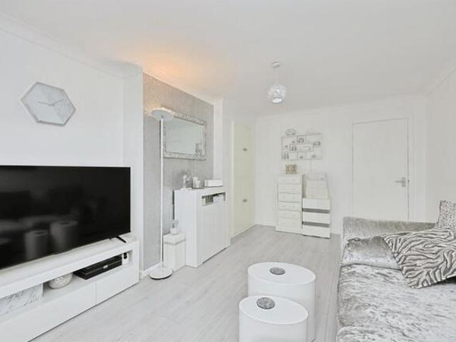 2 bedroom semi detached bungalow for sale in Hansell Road, Norwich, NR7