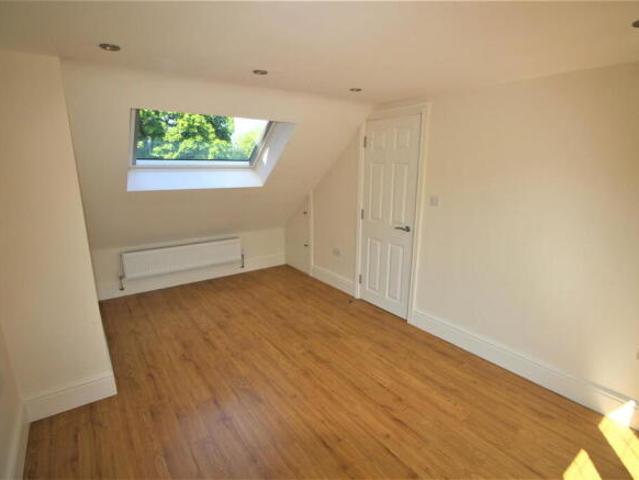 2 bedroom semi detached bungalow for sale in Hayling Road, South Oxhey, Watford, WD19