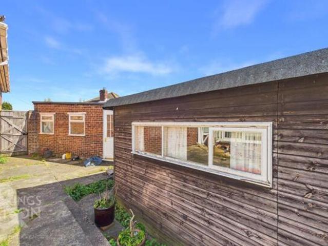 2 bedroom semi detached bungalow for sale in Hercules Road, Hellesdon, Norwich, NR6