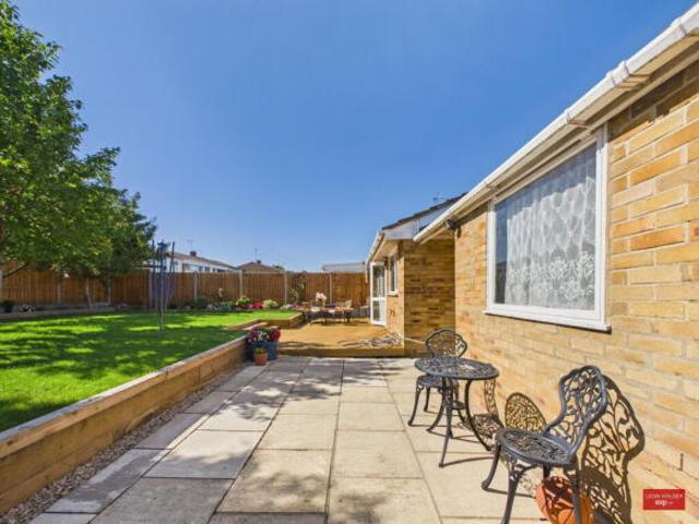 2 bedroom semi detached bungalow for sale in Kennedy Close, Hucclecote, Gloucester, GL3 3AW, GL3