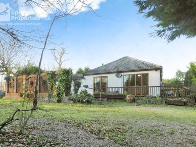 2 Bedroom Semi detached Bungalow For Sale In Kettleby Lane, Brigg