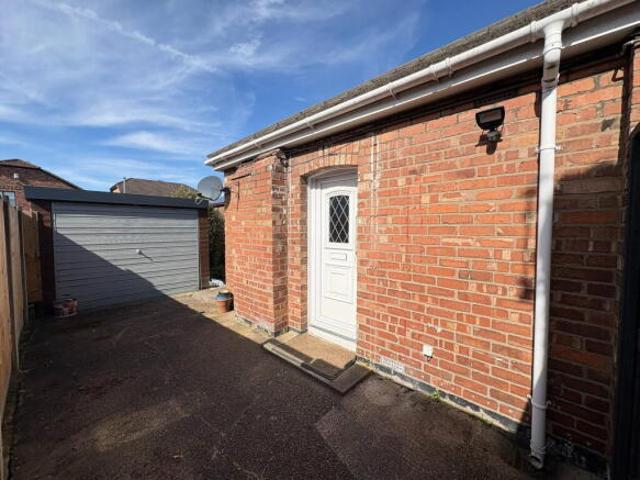 2 bedroom semi detached bungalow for sale in Kingsfield Road, Maghull, L31