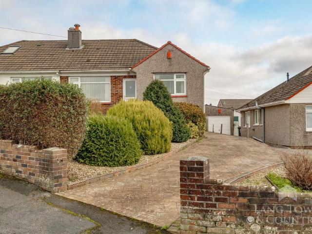 2 bedroom semi detached bungalow for sale in Kingswear Crescent, Crownhill, Plymouth, PL6