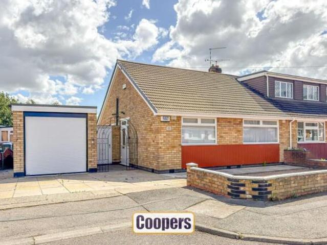 2 bedroom semi detached bungalow for sale in Mellowship Road, Eastern Green, CV5