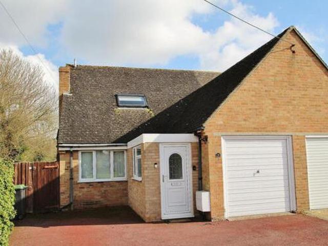 2 Bedroom Semi detached Bungalow For Sale In North Leigh