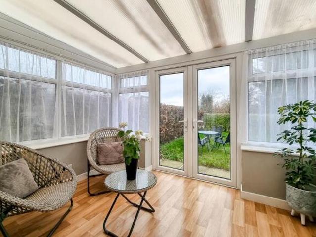 2 bedroom semi detached bungalow for sale in Poplar Crescent, Harrogate, HG1