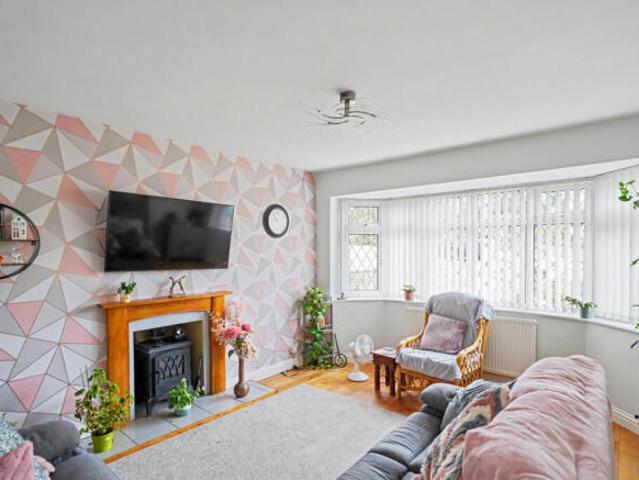 2 bedroom semi detached bungalow for sale in Quantock Crescent, Northampton, NN5 6DN, NN5