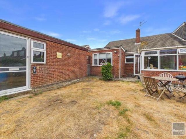 2 bedroom semi detached bungalow for sale in Raymond Close, Hellesdon, NR6