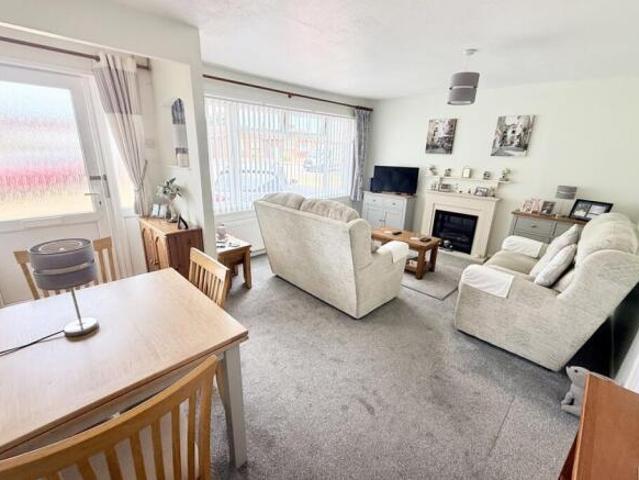 2 bedroom semi detached bungalow for sale in Rockingham Close, Worthing, West Sussex, BN13 2NU, BN13