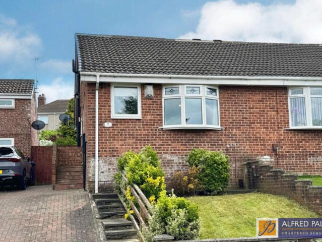 2 bedroom semi detached bungalow for sale in Ruislip Road, South Hylton, SR4