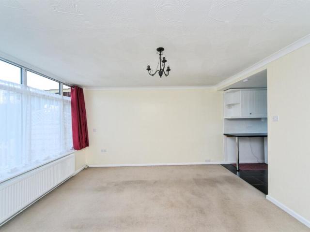 2 bedroom semi detached bungalow for sale in Shannon Way, Eastbourne, BN23