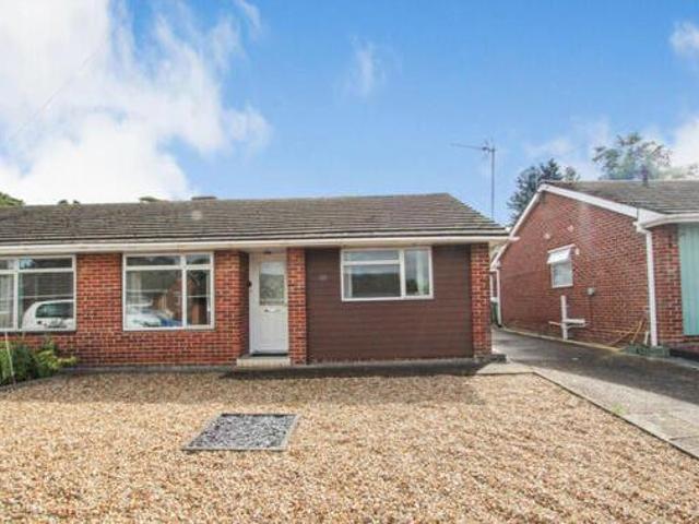 2 Bedroom Semi detached Bungalow For Sale In Southampton