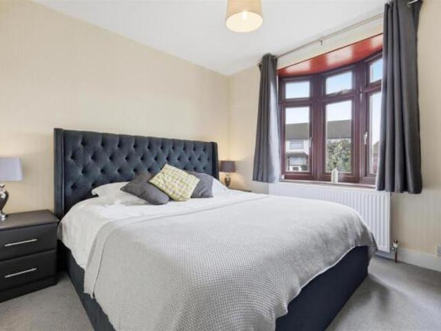 2 bedroom semi detached bungalow for sale in Station Road, West Horndon, Brentwood, CM13