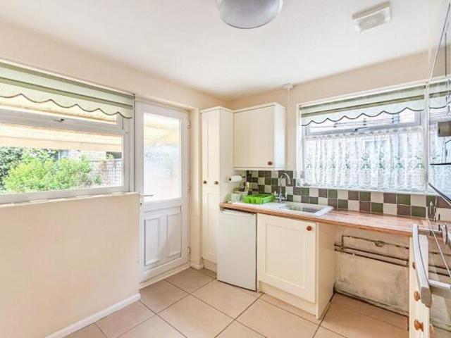 2 bedroom semi detached bungalow for sale in Stanbury Road, Hull, HU6 7BU, HU6