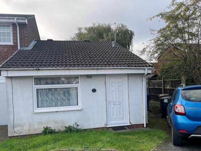 2 Bedroom Semi detached Bungalow For Sale In Stretton, Burton on trent