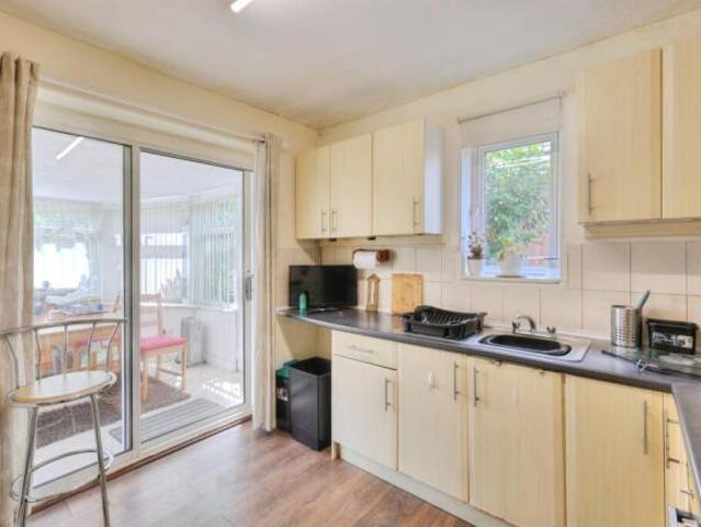 2 bedroom semi detached bungalow for sale in Sunningdale Close, Northampton, NN2
