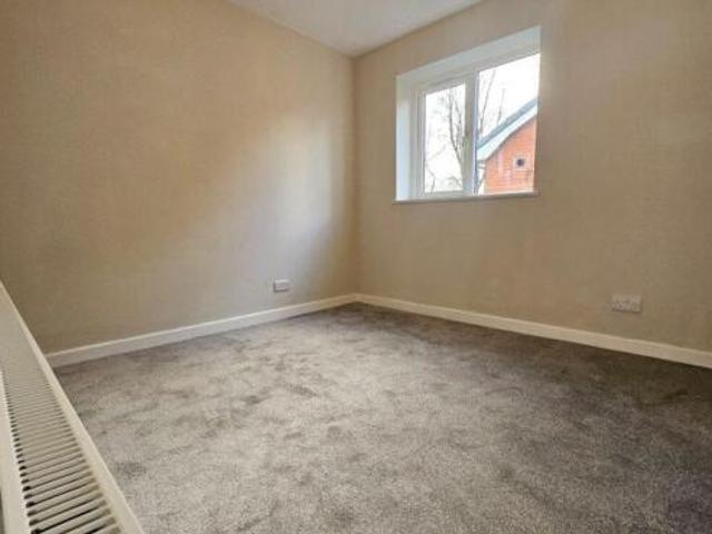 2 bedroom semi detached bungalow for rent in 5 Ashness Close, Horwich, BL6 5RL, BL6