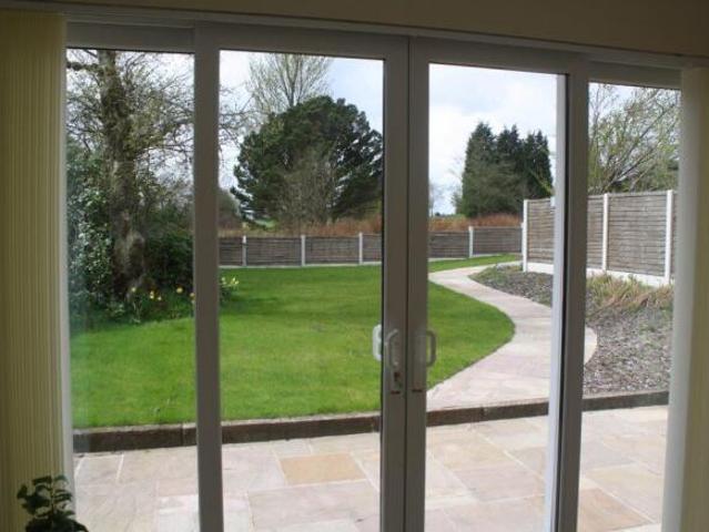 2 bedroom semi detached bungalow for rent in 116 Regent Road, Lostock, Bolton, BL6 4DE, BL6