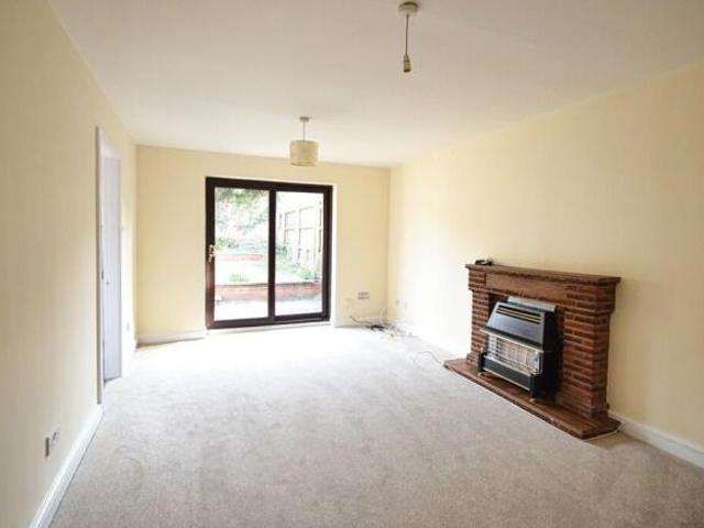 2 bedroom semi detached bungalow for rent in Aldis Close, Hall Green, B28