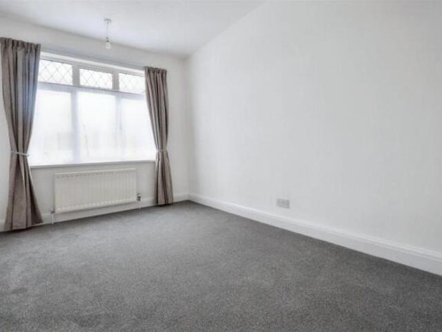2 bedroom semi detached bungalow for rent in Fairway, Kingsthorpe, NN2