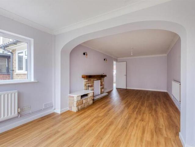 2 bedroom semi detached bungalow for rent in Magnolia Drive, Biggin Hill, Westerham, TN16