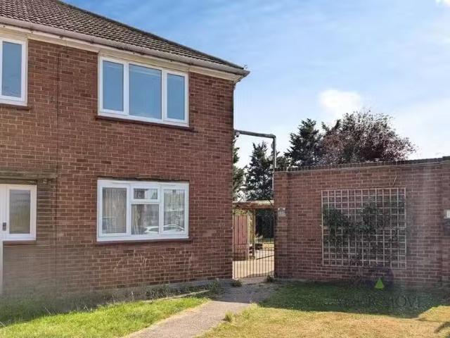2 bedroom Semi Detached Flat to rent, Almond Tree Close, Sheer.
