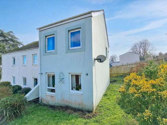2 Bedroom Semi Detached House